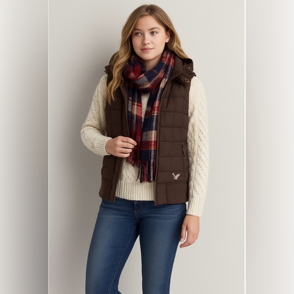 American Eagle Puffer Vest